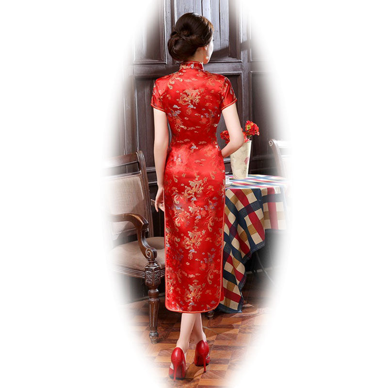 Traditionnal Chinese Dress with Dragon Patterns | Dragon Vibe
