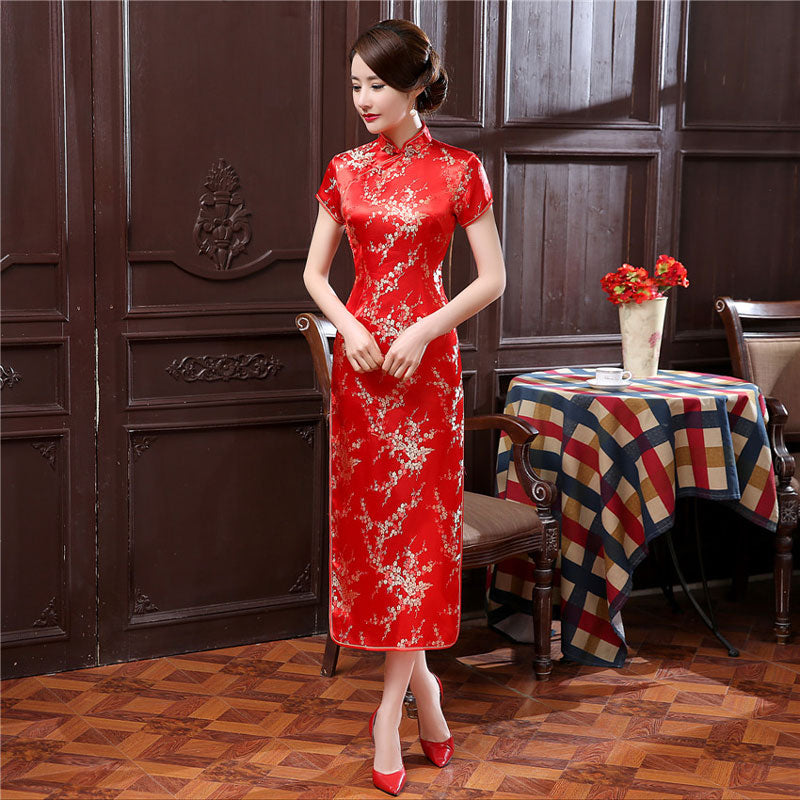 Traditionnal Chinese Dress with Dragon Patterns | Dragon Vibe